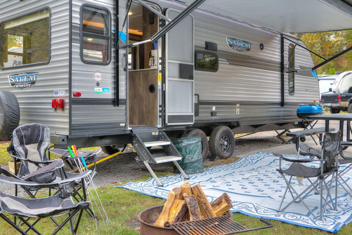 RV Rentals - Camp Riverslanding