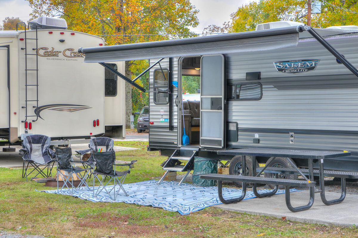RV Rentals - Camp Riverslanding